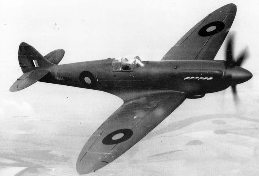 Supermarine Spitfire PR Mk XIX | Plane Dave